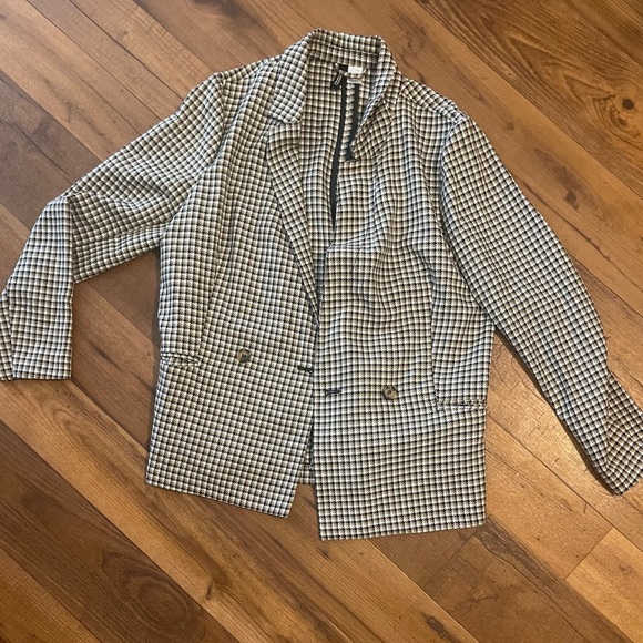 Divided | Jackets & Coats | Divided Brand Lightweight Blazer | Poshmark